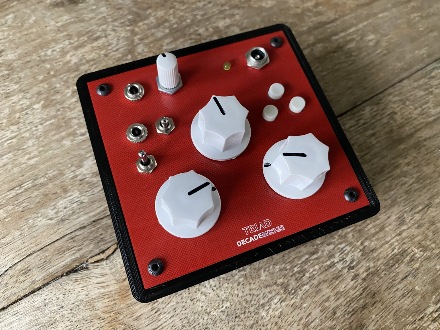 Triad | DECADEBRIDGE